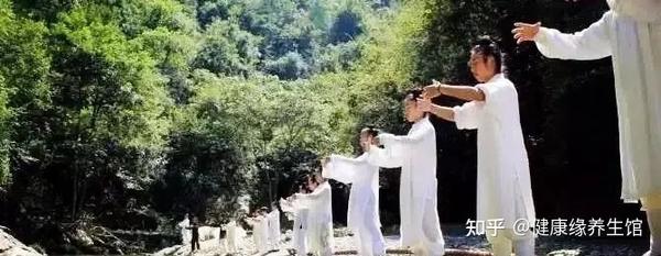 站桩气贴脊背 知乎