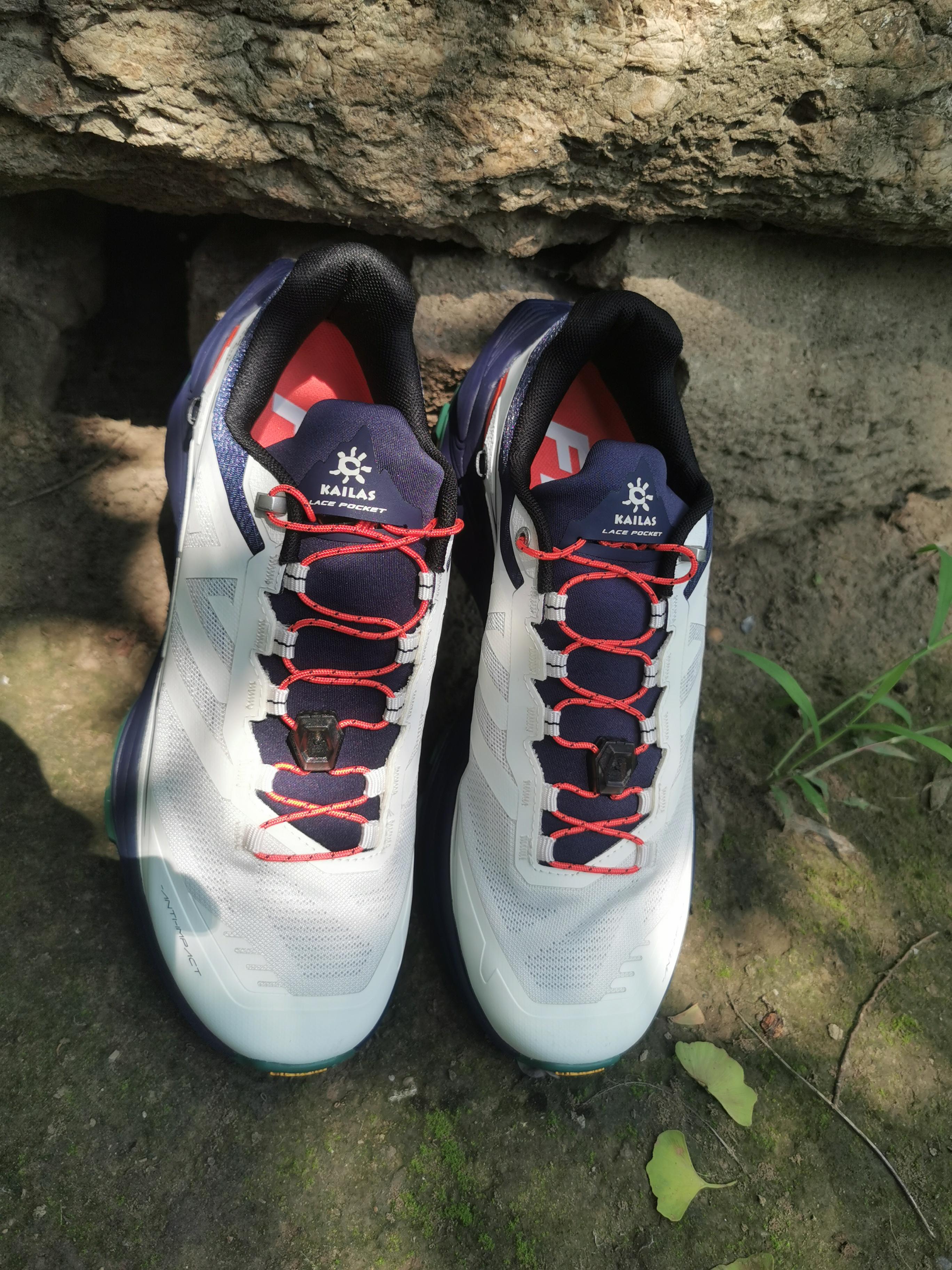 老苏Runner 的想法: 凯乐石Fuga Ex3开箱 | 凯乐石FUGA系列中的缓震越野鞋迎来了第3代产品EX3，大家已经在2023年崇礼168见过，是女子百英里的冠军跑鞋。 这不EX3刚 ...