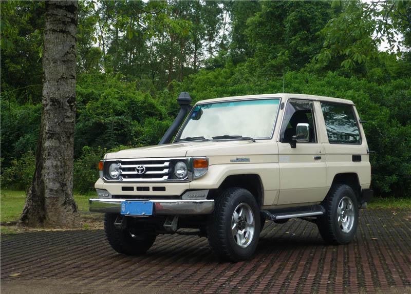 偶遇无国界越野车 丰田LC70 - 知乎