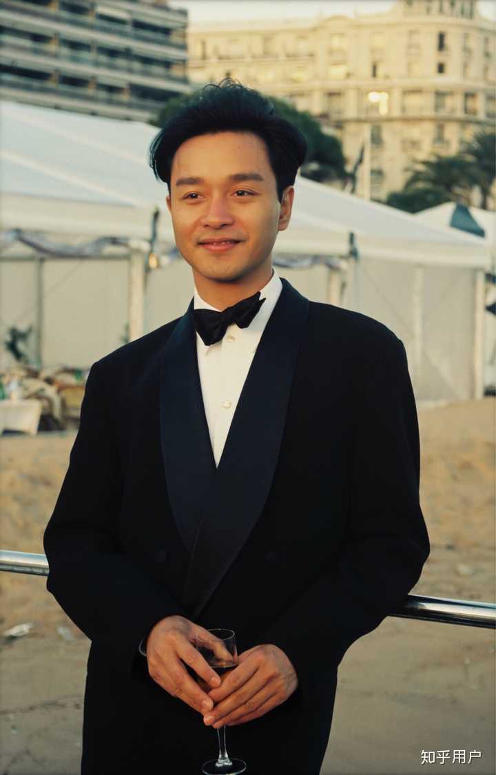 想了解一下张国荣和他背后的故事？ - 知乎