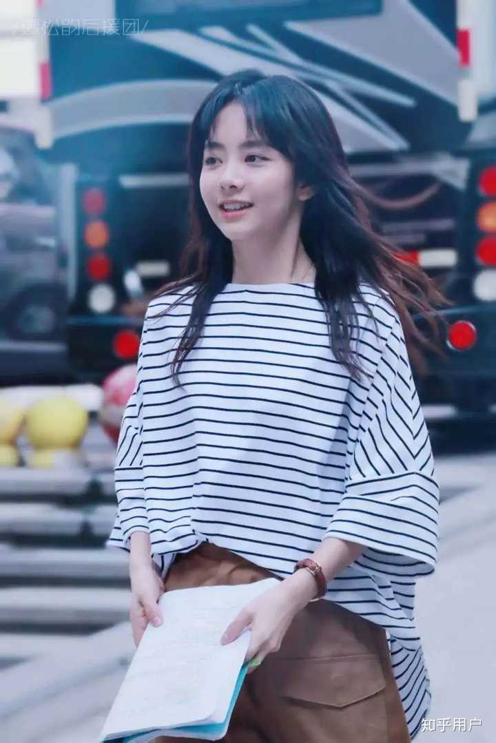 如何评价谭松韵在电视剧《以家人之名》的颜值？ - 知乎