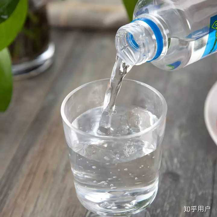 白色卫衣撒上红酒，怎么能洗掉？ 知乎