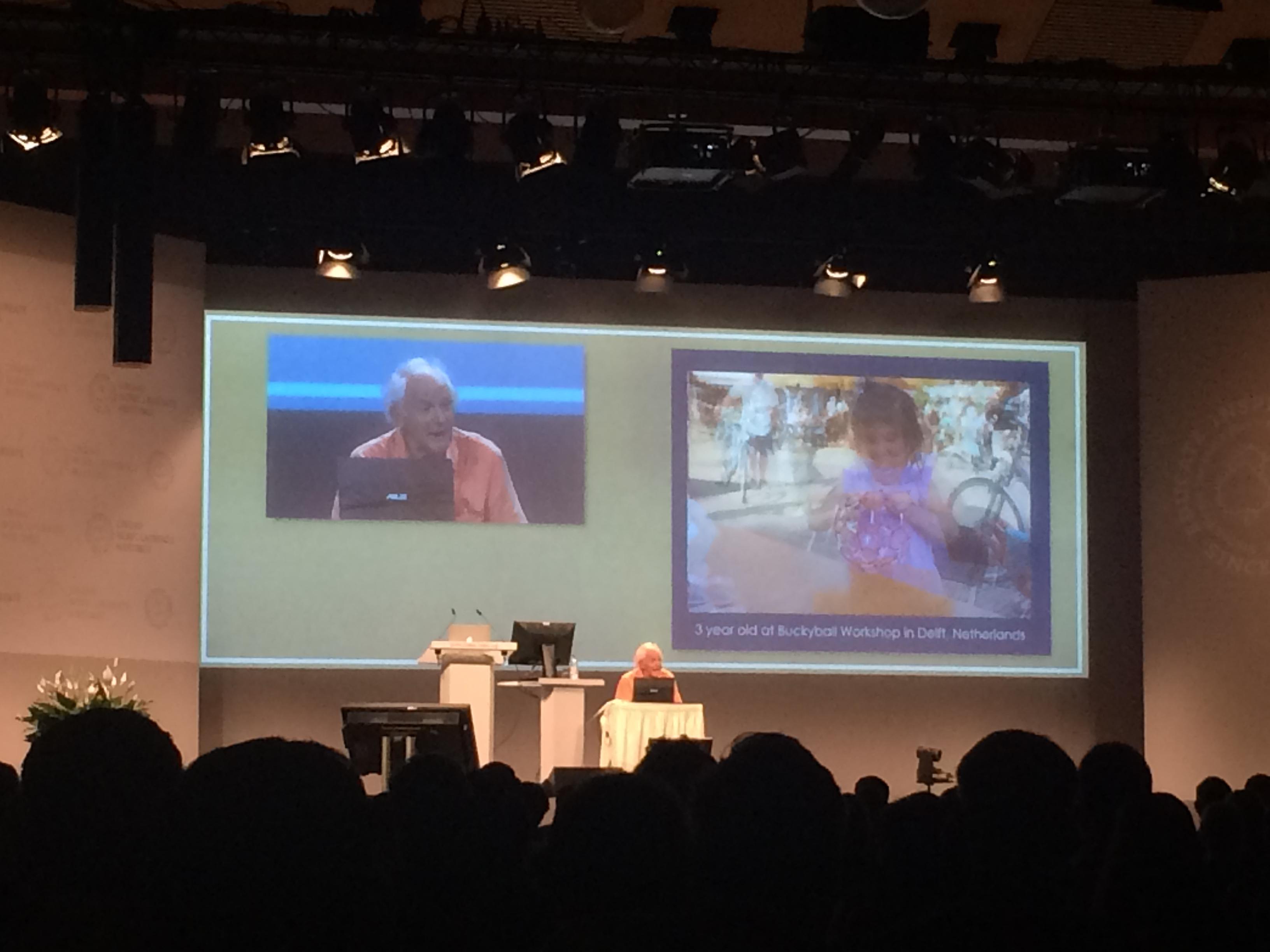 纪念碳 60 的发现者 Sir Harold Kroto - 知乎