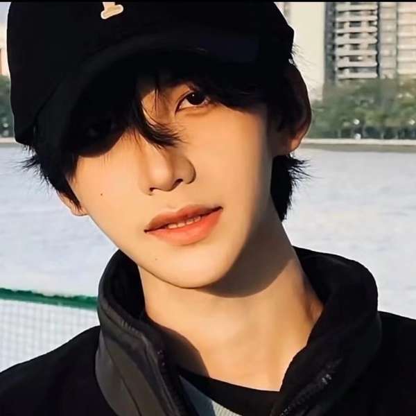 Vii 的想法 我想问，有个男生说喜欢我 知乎