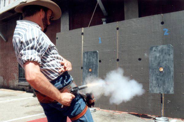 FPS发展简史一：瞄准系统的演化 - 知乎