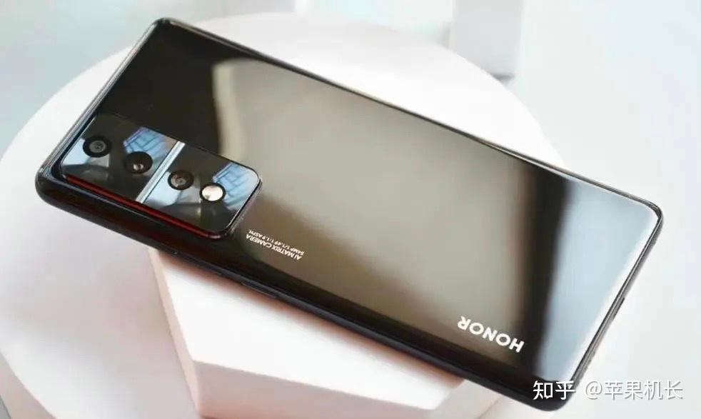 荣耀90GT正式官宣，与荣耀80GT对比，有什么区别？