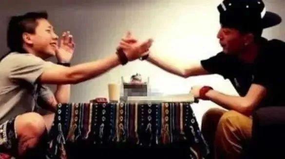 AR新歌暗示光光、Jony J、徐真真、TT的故事？两首歌写尽了说唱圈的爱恨情仇！ - 知乎