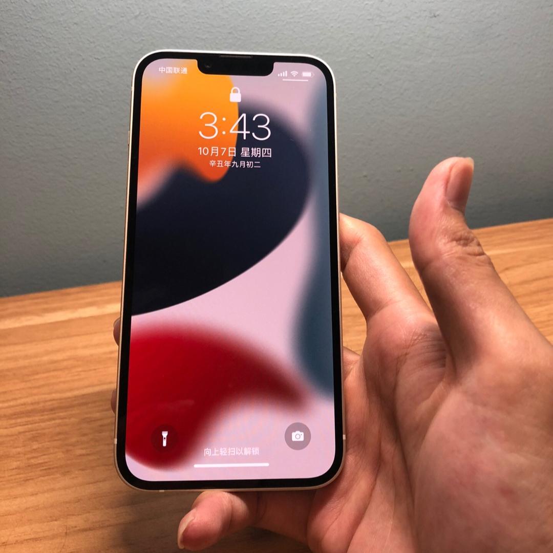 用了半年华为Mate40，如今换上iPhone 13，这差距也太大了！