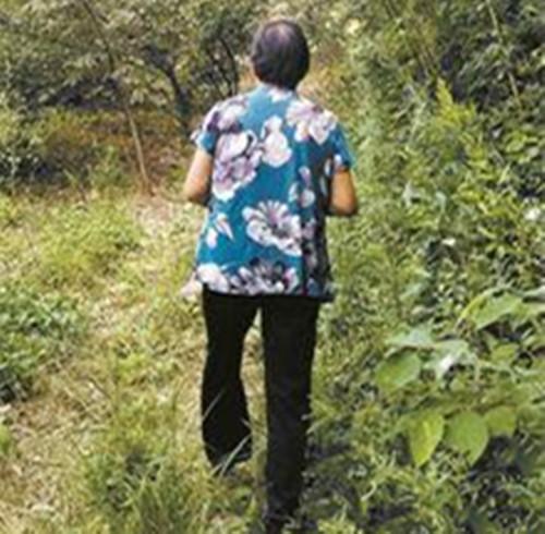 结婚那天继母和亲妈都在,主持人请长辈讲话,我把话筒递给继母 知乎