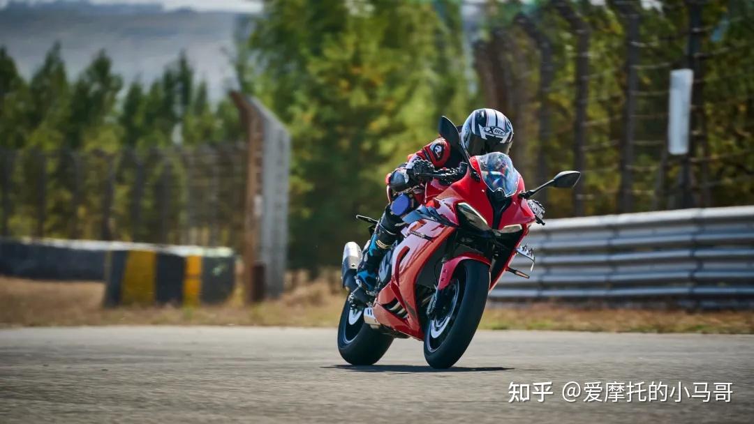 上市两月销量过万，赛600RS凭什么这么火？ - 知乎