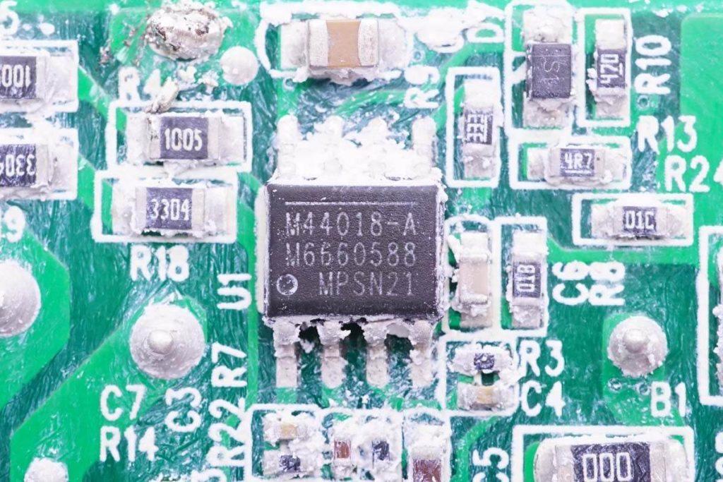 拆解报告：联想拯救者135W氮化镓快充充电器LA135 - 知乎