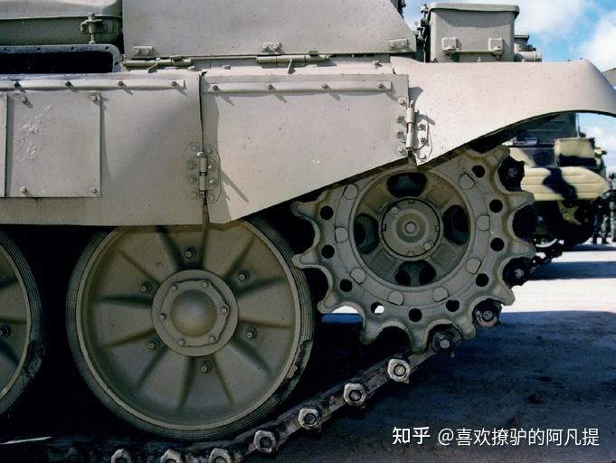 编号16：T-55主战坦克（第六部分）-再见老兵：1980年代以来的改进提高（T-55AD、T-55AMV、T-55M5、T-55M6）及T ...