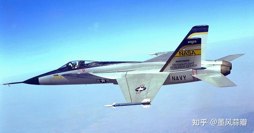 骑在大炮上的战机！A-10鼻下的GAU-8既是打击利器，也是麻烦制造者 - 知乎