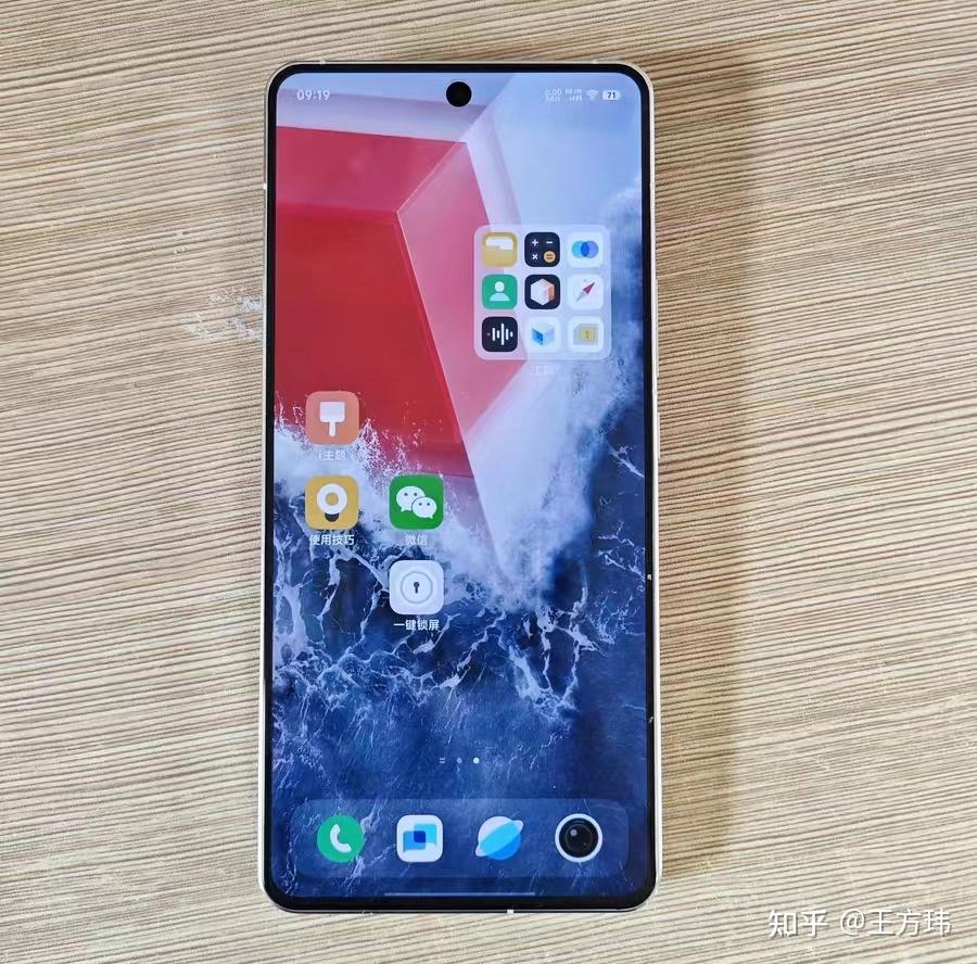 好饭不怕晚！发布仅3个月，iQOO12降至3559元！