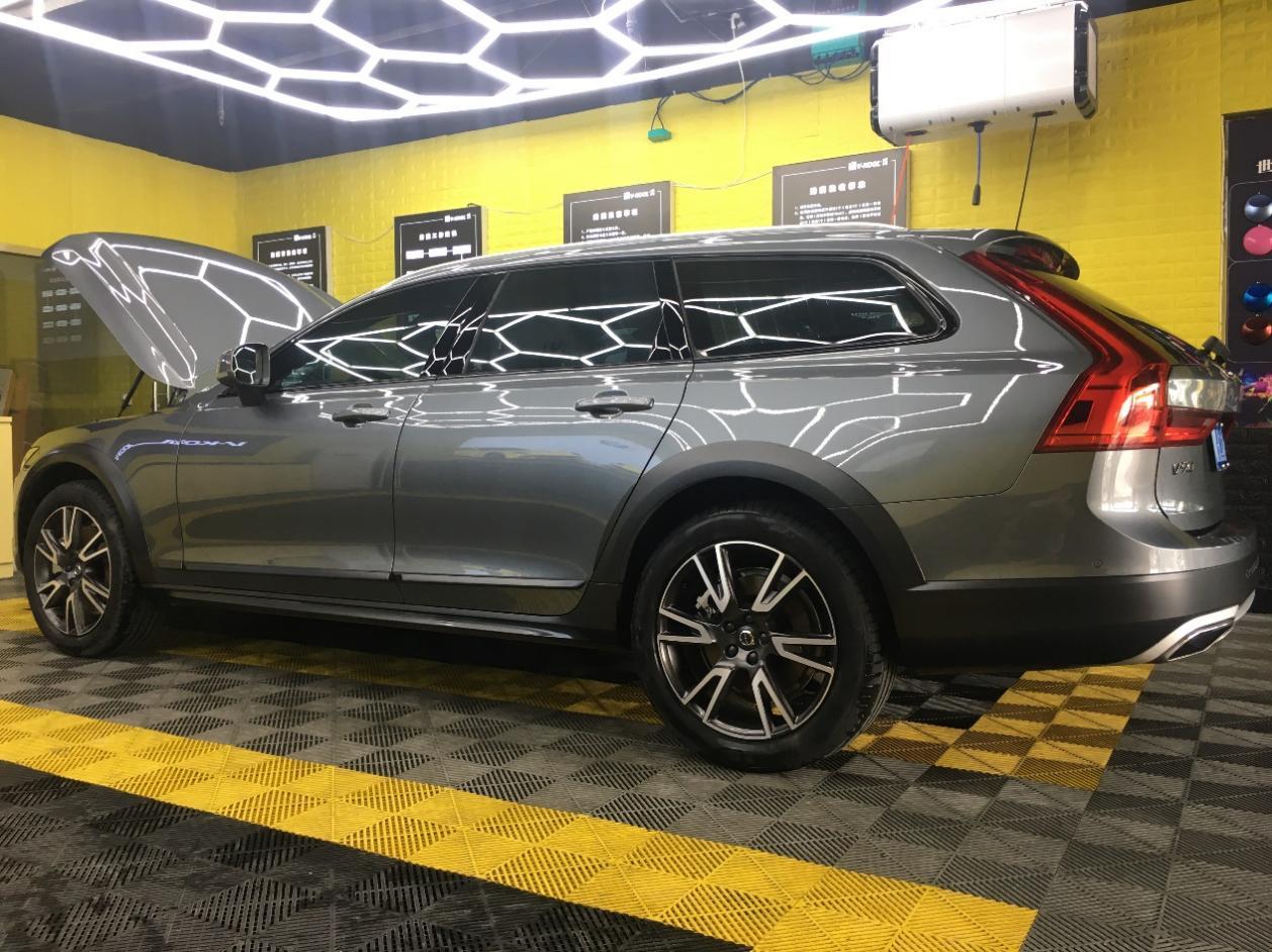 颜值之选，谈谈入手3年的V90CC - 知乎