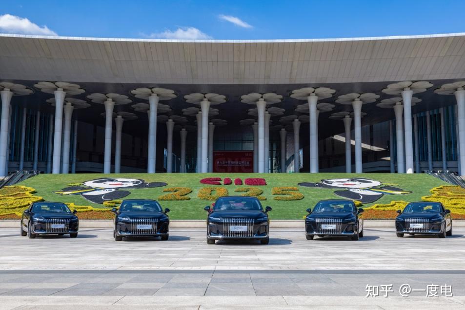 荣威M7 DMH：进博会政要接待“新名片”，定义“中国智造”新高度 - 知乎