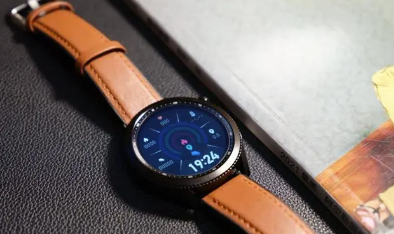 有哪些你逢人就推荐的智能手表？ - 知乎