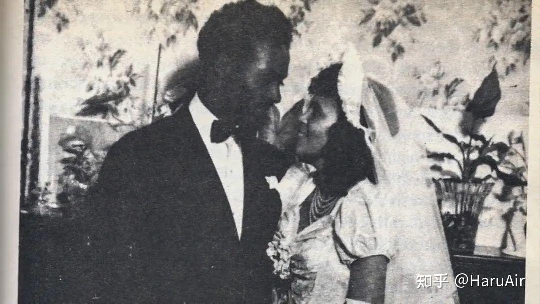 【摇滚人物志】他是摇滚之父，也是公认的第一位吉他英雄