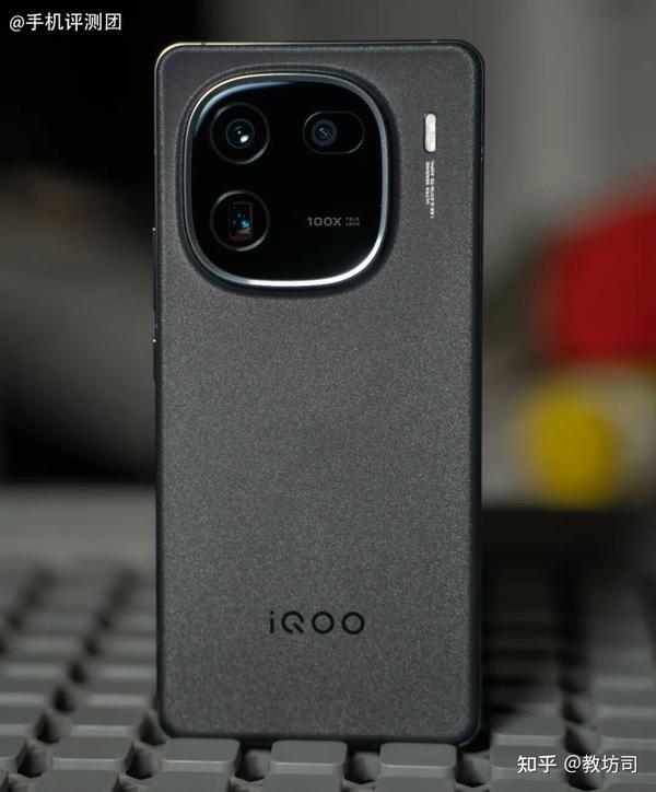 iQOO12详细评测，4K价位最佳8G3游戏手机？ - 知乎