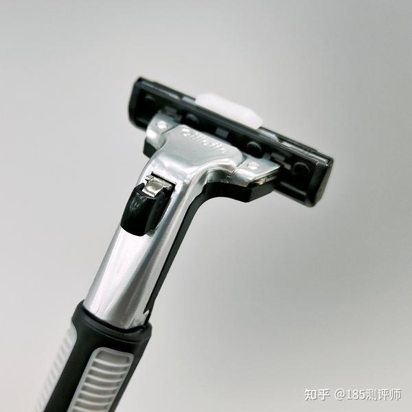手动剃须刀别再乱选了！测完了这4款剃须刀刀头，告诉你哪款才最值得买！ - 知乎