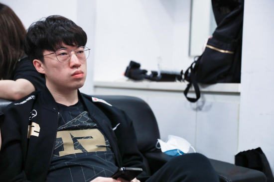 RNG对决V5，cryin能否保持稳定状态，成为比赛胜负走向的关键 - 知乎