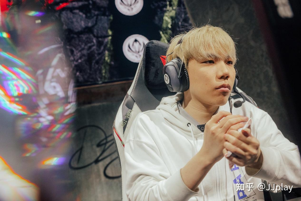 JJPLAY电竞报：PSG Wako评价Elk为入围赛最强ADC：档次明显不同！ - 知乎