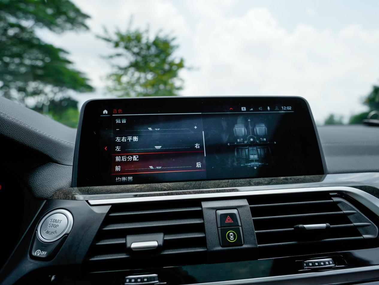 测评21款宝马X3！在GLC和Q5L的包围下，X3靠什么突围？ - 知乎