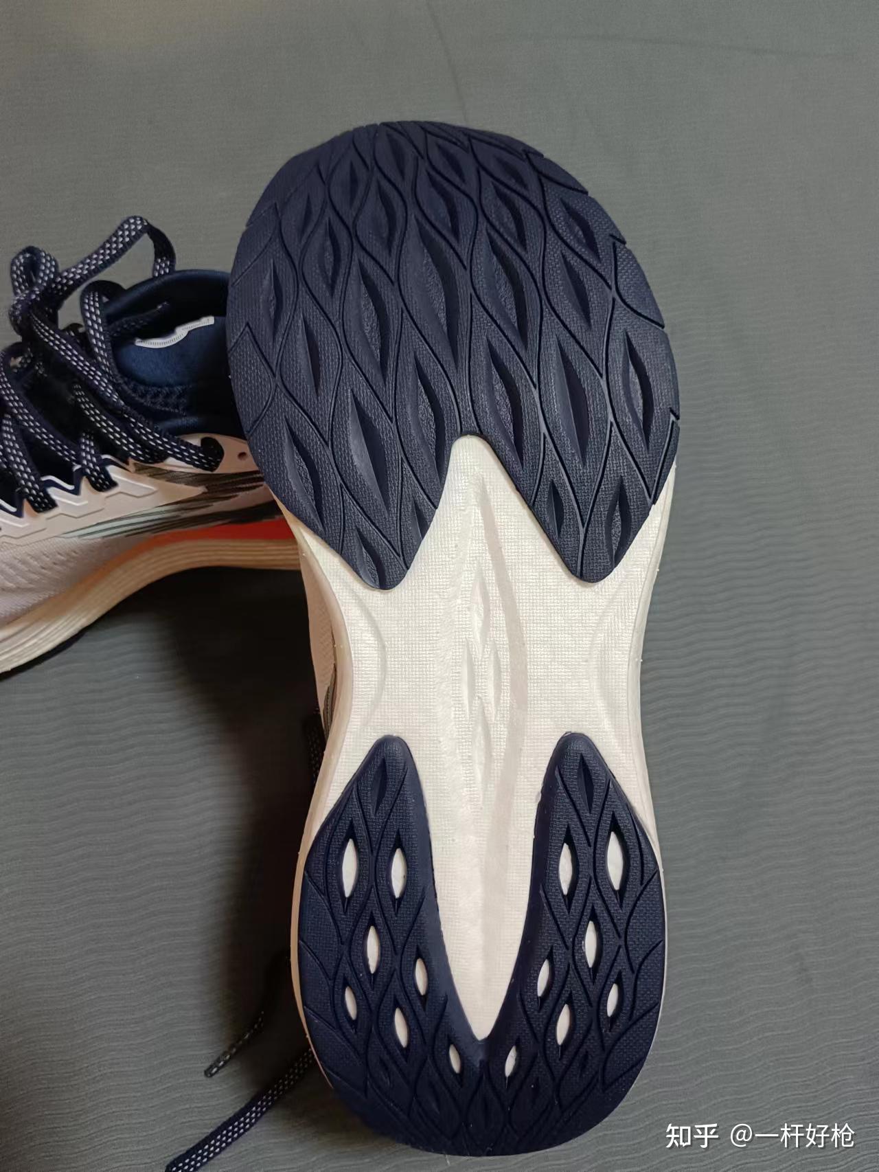 361°Spire S2跑鞋肉身评测（跑鞋肉身评测第二十三双） - 知乎