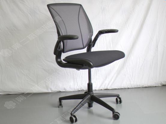 坐而论椅 赫曼米勒Aeron座椅对比Humanscale Diffrient World座椅 - 知乎