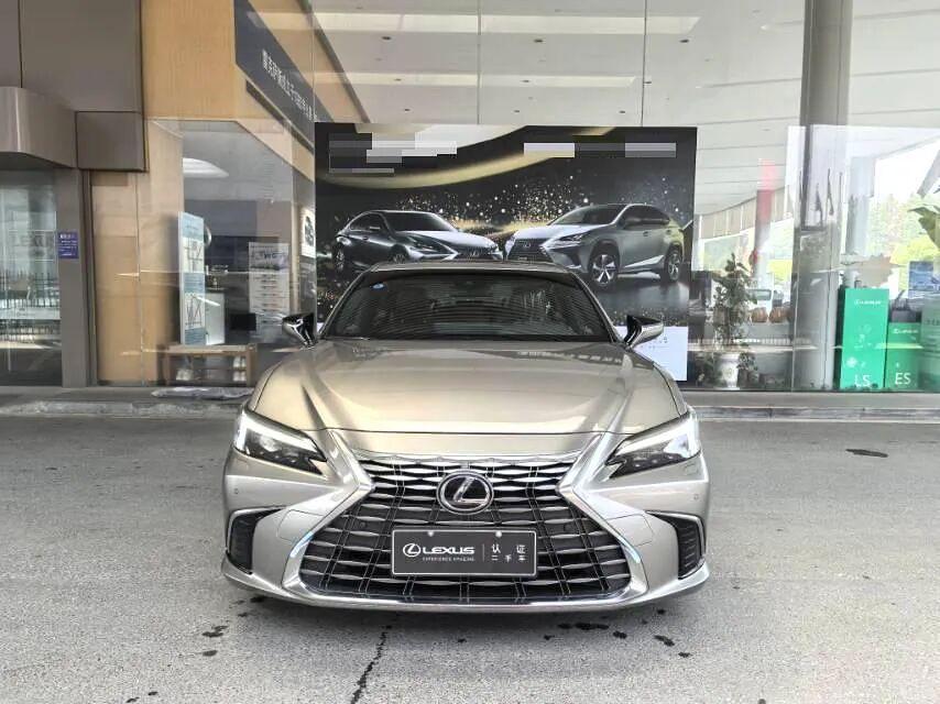 50全新雷克萨斯ES200指导价29.99万，现在包牌过户23.79万 - 知乎