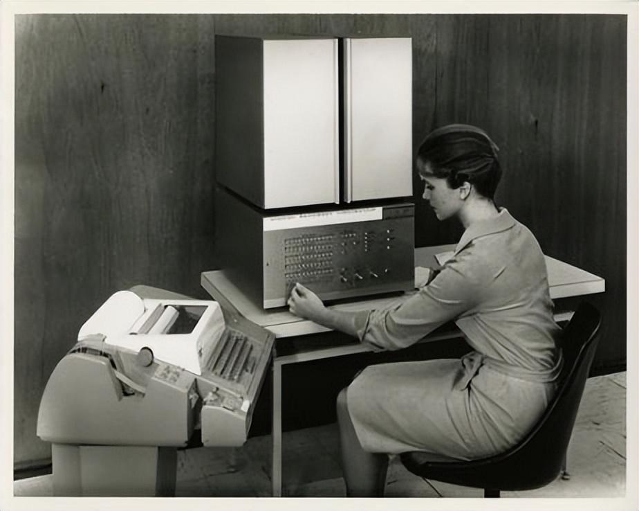 IT历史连载61-41岁的小型机之王DEC公司公司的兴衰历史 - 知乎