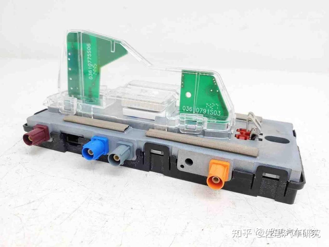 2023沃尔沃鲨鱼鳍与T-Box拆解 - 知乎