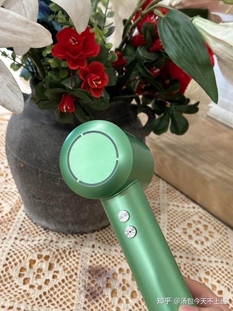 PLUZZ X116 Ultra高速负离子吹风机怎么样？值得买吗？附高速吹风机选购攻略