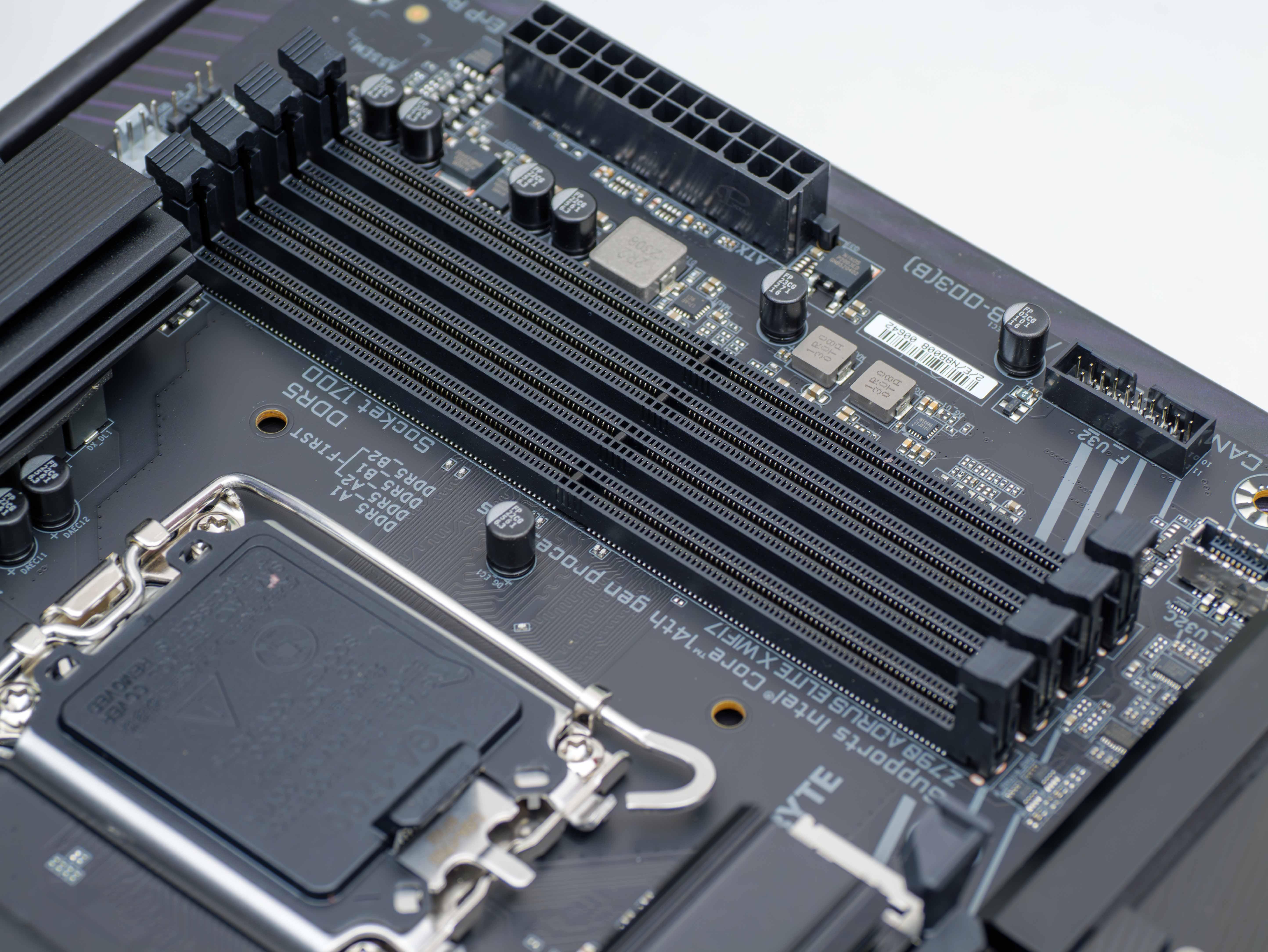 光威神策D5-6800 24GBx2内存入手体验：海力士新M-Die超频轻松如喝水，配合技嘉D5黑科技体验更佳 - 知乎