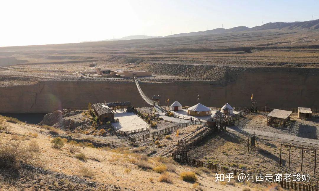 【地理】戈壁滩上的城市是什么样子？ - 知乎