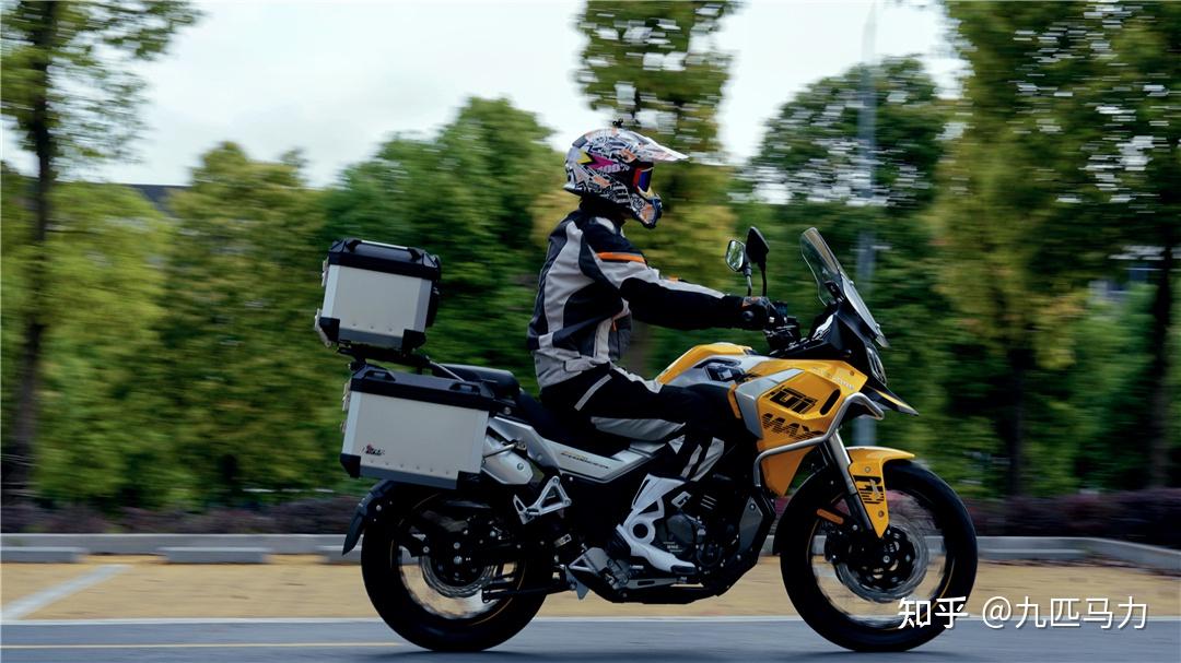 外观好评之外，还有哪些亮点，赛科龙RX401静态体验 - 知乎