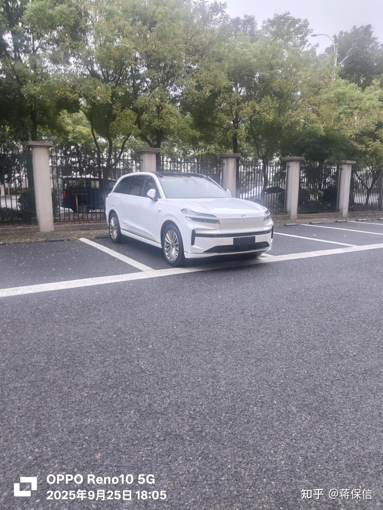 乐道L90车主：坐了同事的L90，是真的大！去体验了一次就当场交钱 - 知乎