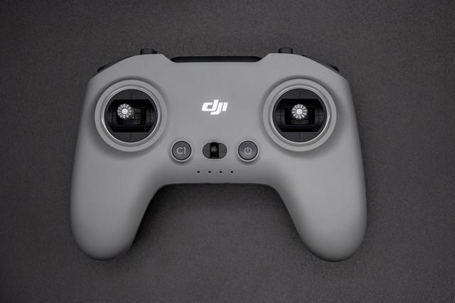 大疆Avata 2评测：新增一键花飞，自带桨保零基础上手的飞行体验无人机 - 知乎