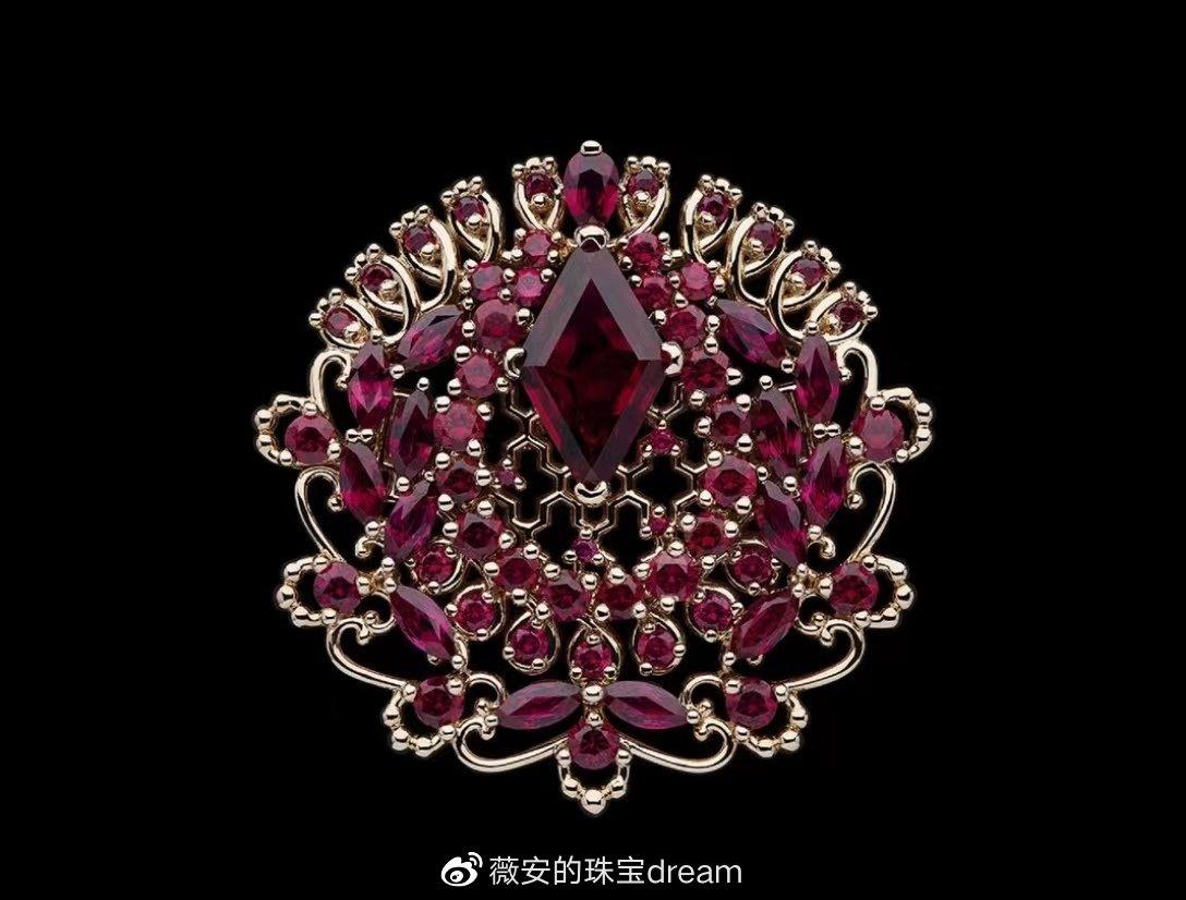 Dior 推出 Dearest Dior 高级珠宝系列：高定时装蕾丝灵感 - 知乎