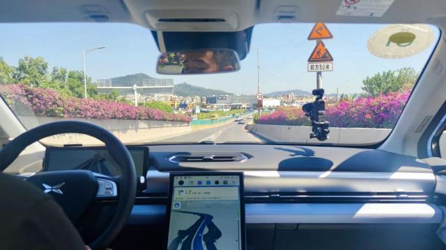 特斯拉FSD最大的威胁？评测小鹏CNGP城市辅助驾驶 - 知乎