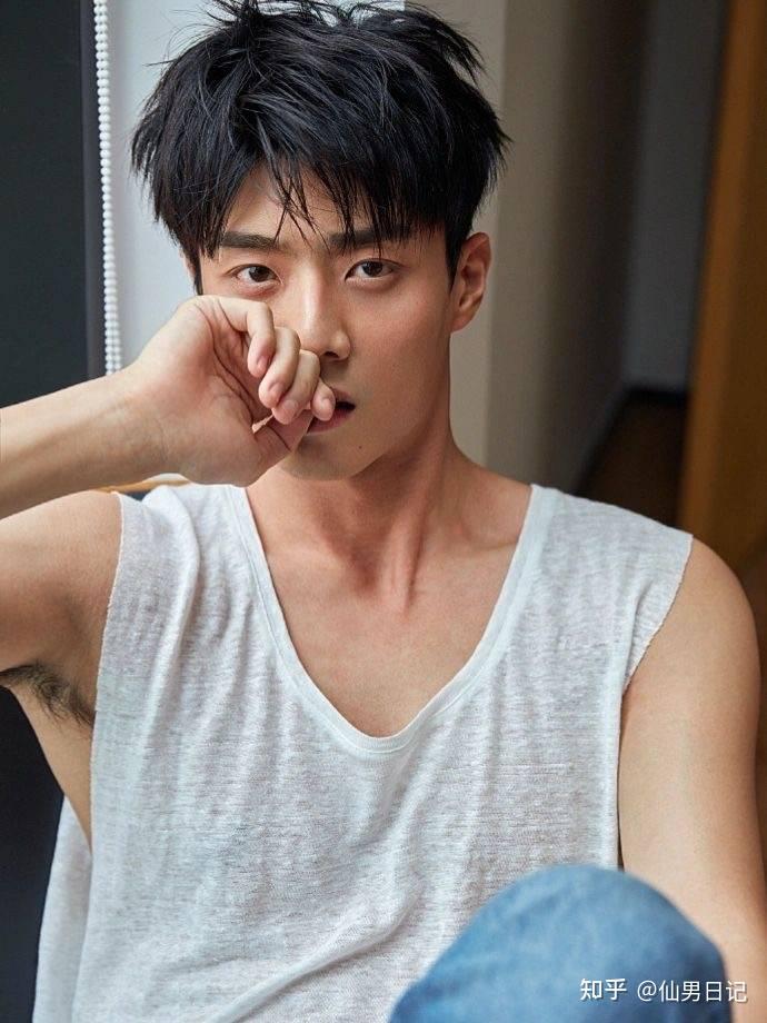 186cm肌肉帅哥拍戏拼了，私照曝光确实厉害！ - 知乎