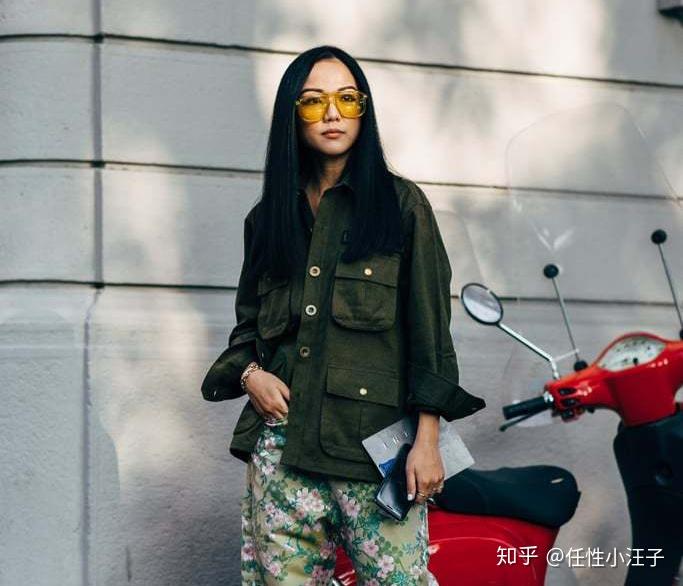 今年秋冬最帅的颜色非他莫属 酷炫的军绿色 街拍的必备行头 - 知乎