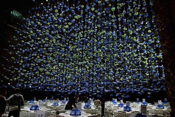 花艺装置艺术家Rebecca Louise Law | 爱马仕的私密晚宴秀翻全场 - 知乎