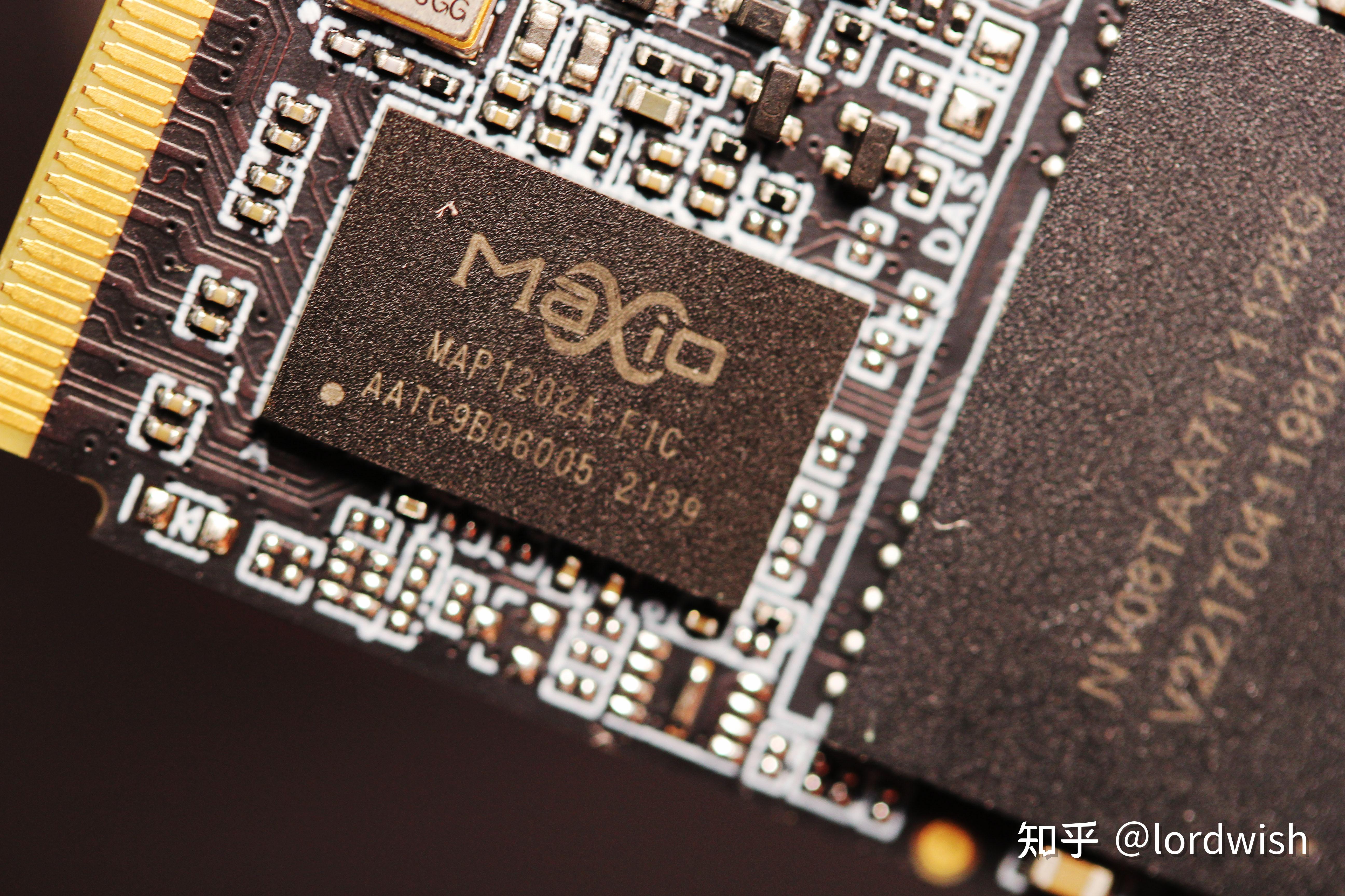 拆机分享！记录雷神新911 Pro晖金版升级内存固态全过程 - 知乎