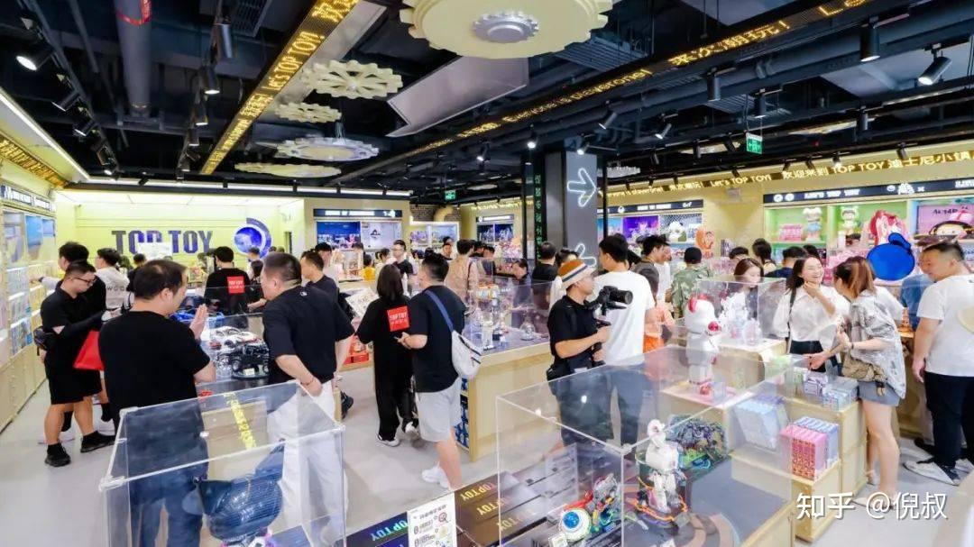 TOP TOY整活潮玩赛道，单店月业绩破三百万，八月GMV破亿 - 知乎
