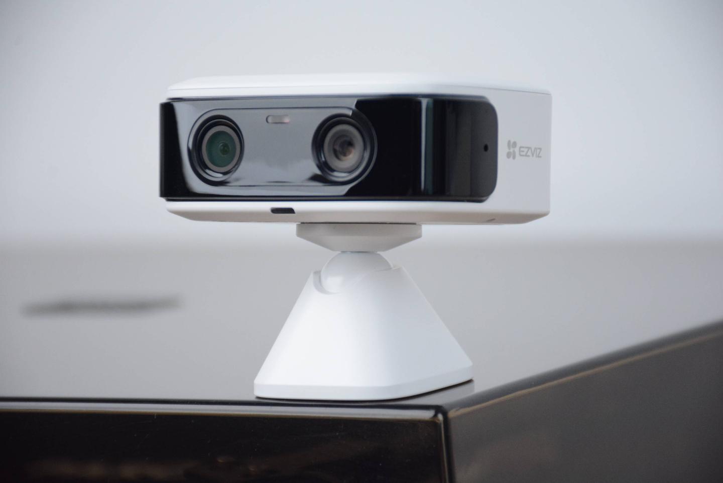 内置电池+双摄4G，摄像机的王者：萤石室内电池摄像机小魔方CB60 - 知乎