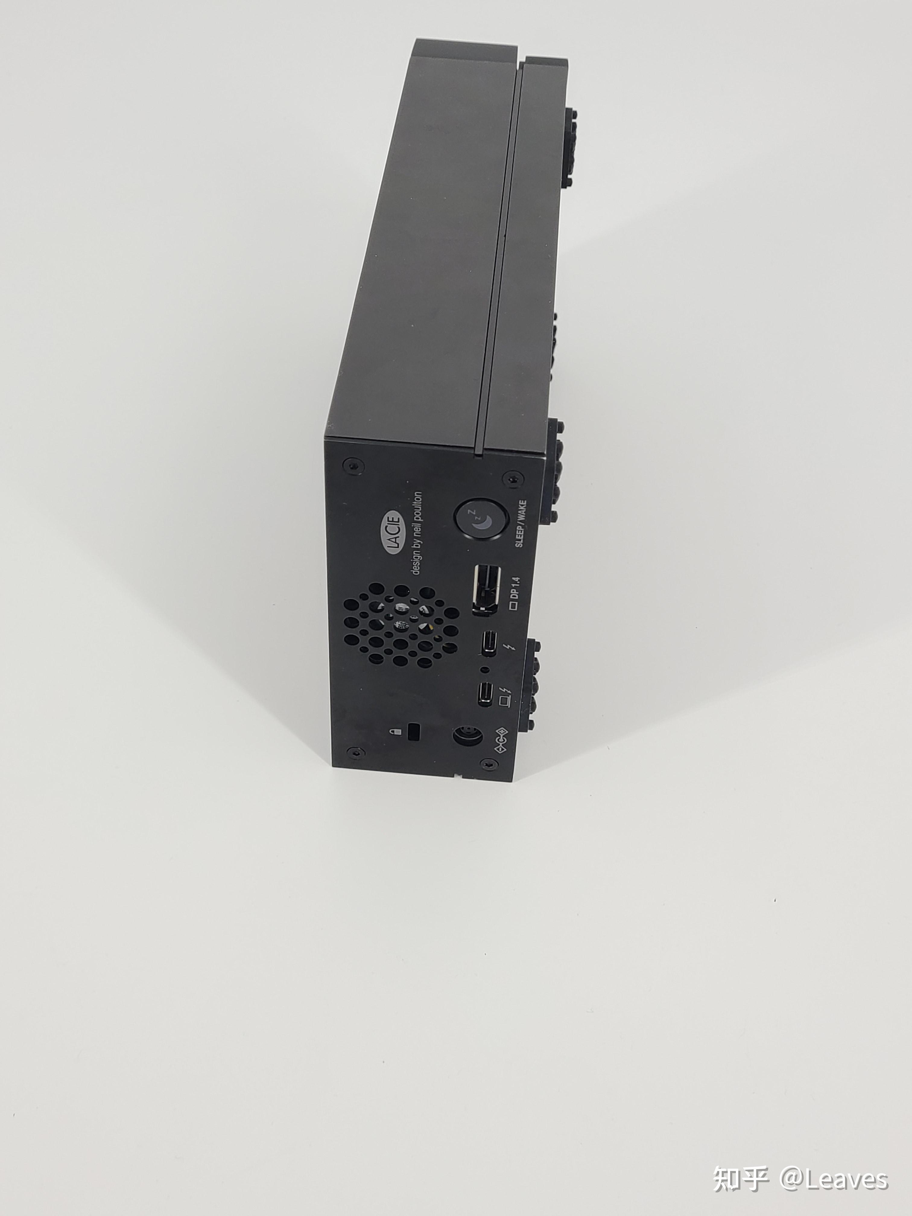 【Teardown】未曾揭示的 雷电3 转 U.2 盘座？ LaCie 1big Dock - 知乎