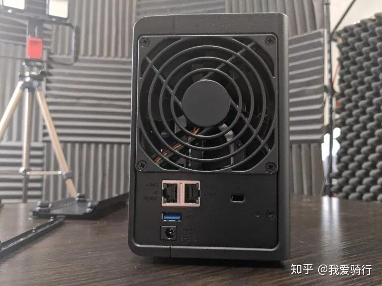 Synology DS220 + NAS开箱 - 知乎