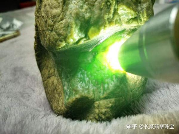 “点点状，丝丝样，表如其里不麻烦”，这种特征的料子避而远之！ - 知乎