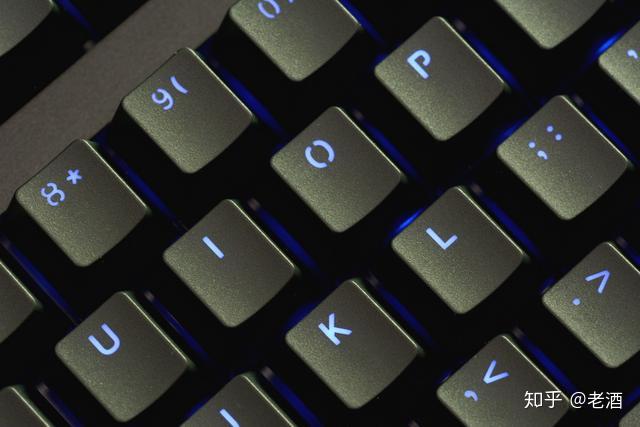 CHERRY轴键盘阵营全能SR英雄体验，雷柏V808 - 知乎